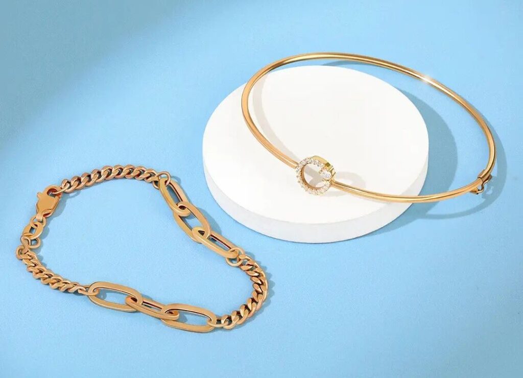 Model Gelang Emas yang Harus Kamu Miliki untuk Tampil Kekinian - Semar ...